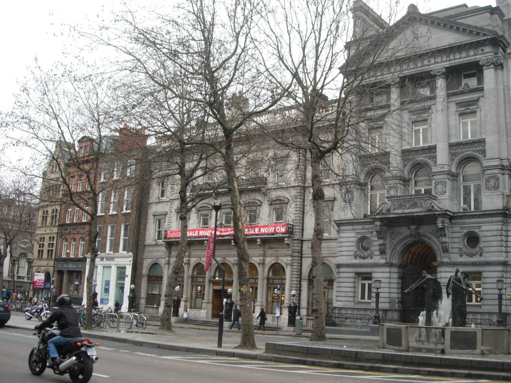 Explore Ireland: Top 15 Places to Visit in Dublin - YourAmazingPlaces.com
