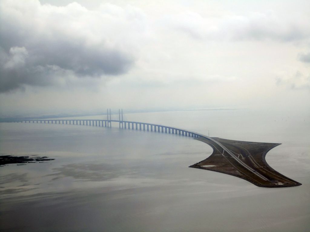 The World's 10 Most Amazing Bridges - YourAmazingPlaces.com
