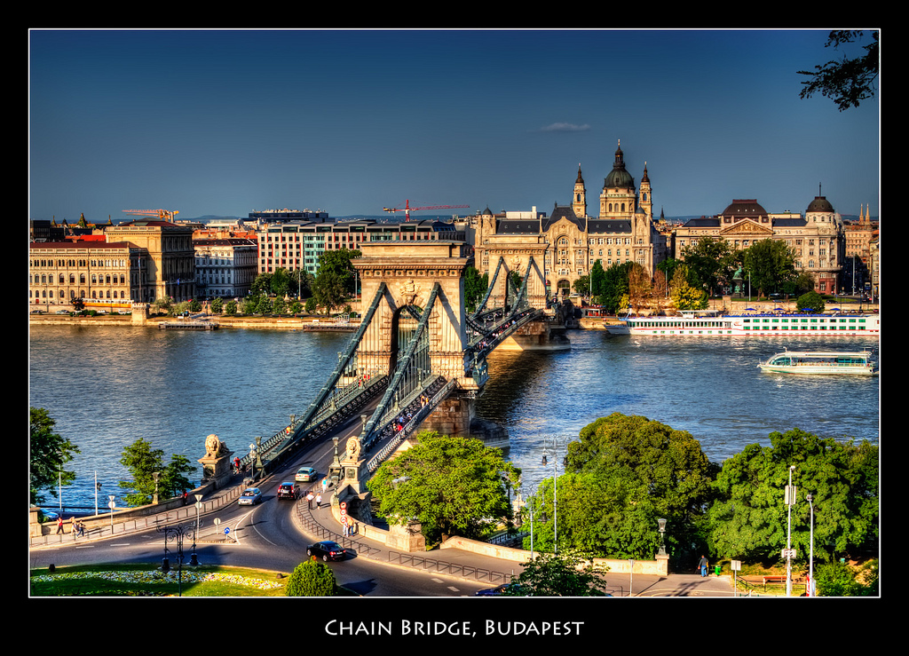 Chain Bridge, Budapest - YourAmazingPlaces.com