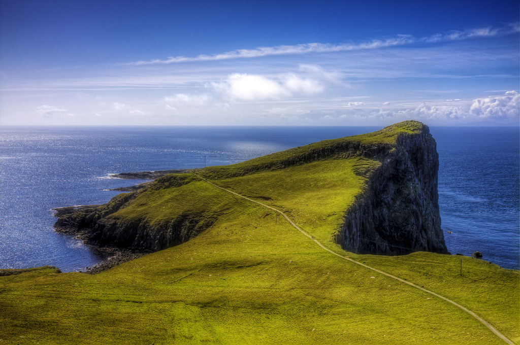 14 Jaw-dropping Photos of Isle of Skye, Scotland - YourAmazingPlaces.com