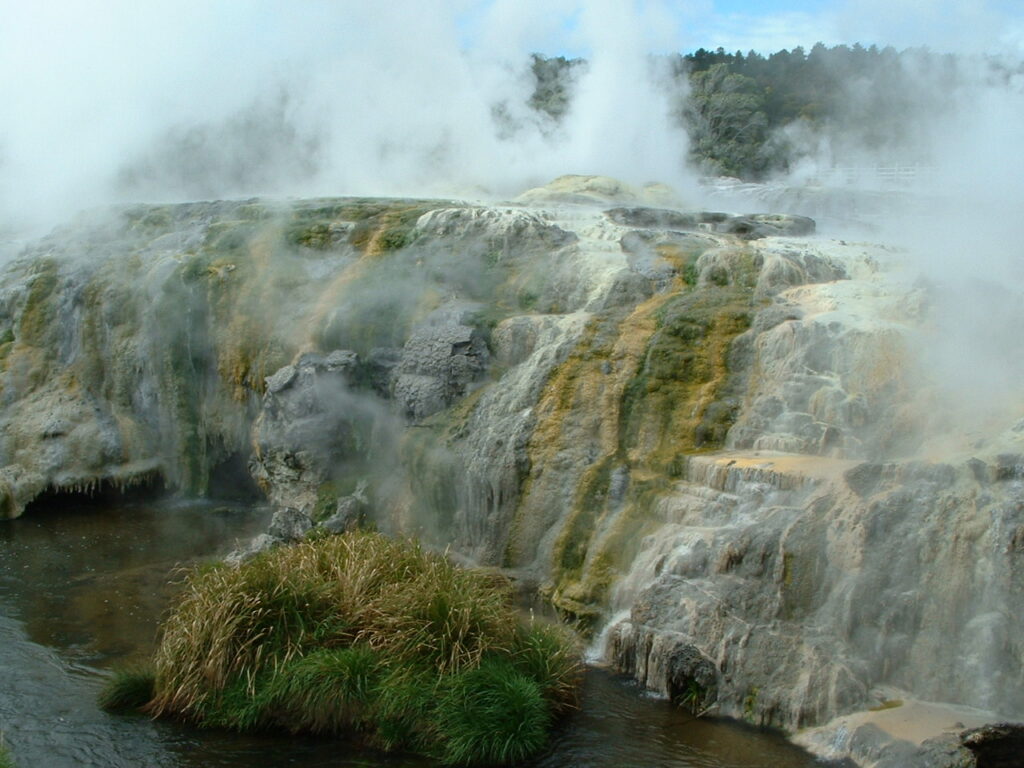 Visit Rotorua, Most Famous Geothermal Wonderland ~ Amazing Places 4 You 1