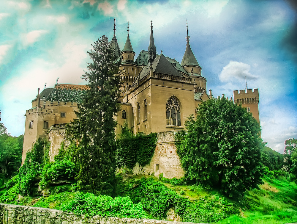 Bojnice Castle - The Most Spectacular Castle in Slovakia ...