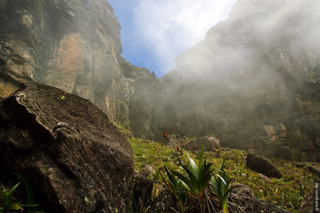 Roraima Mountain – Island Between Clouds - YourAmazingPlaces.com