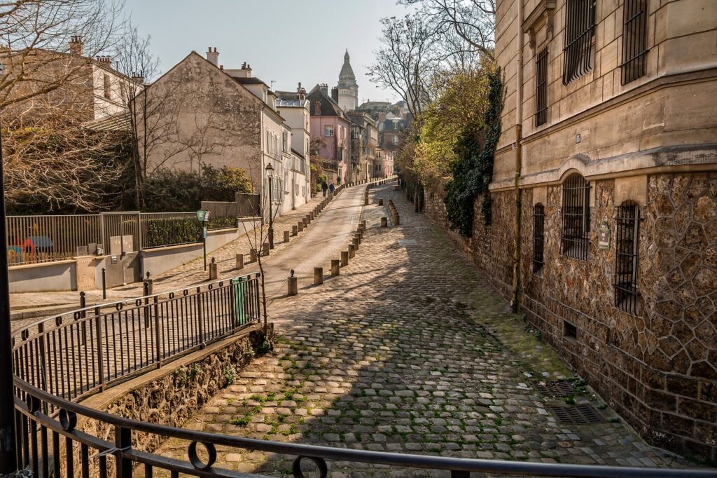 5 Things You Need to Know Before Your First Visit to Paris ...
