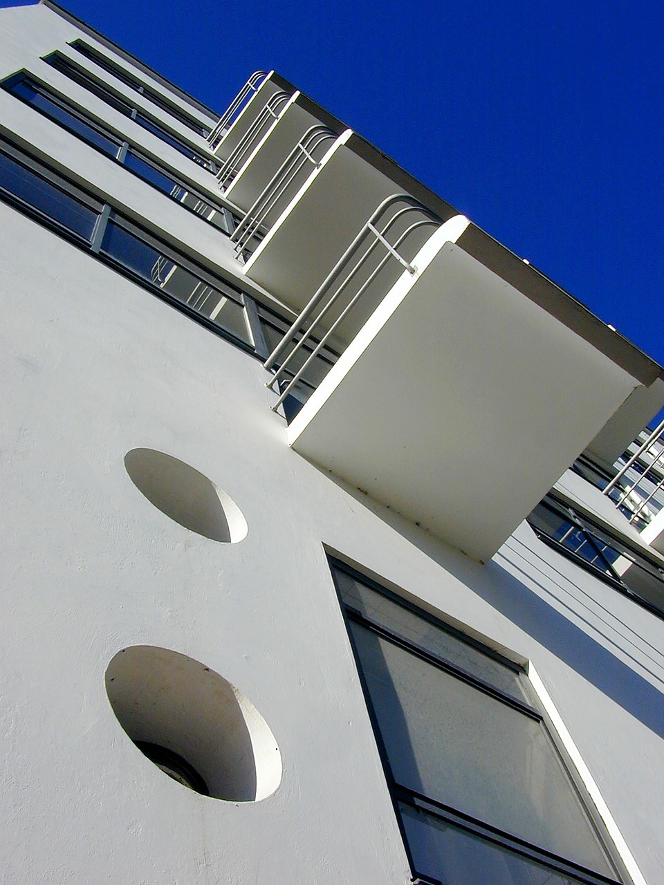 10 Basic Architecture Styles And Their Key Characteristics ...