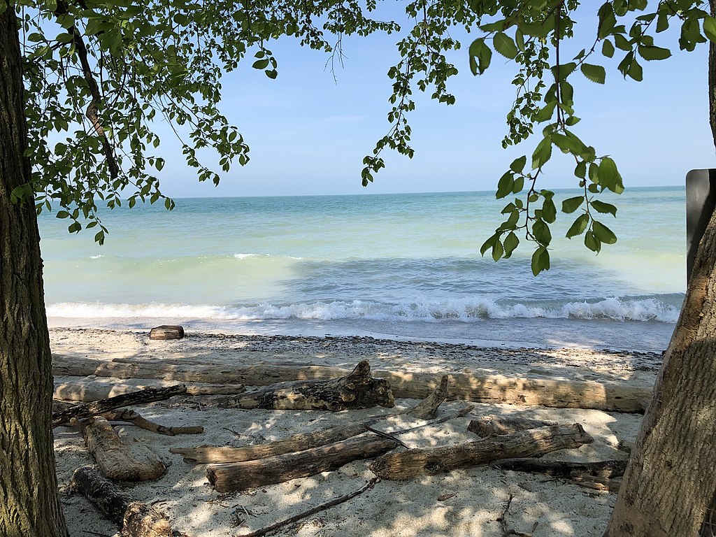 Top 5 Spots to Visit in the Lake Erie Islands - YourAmazingPlaces.com