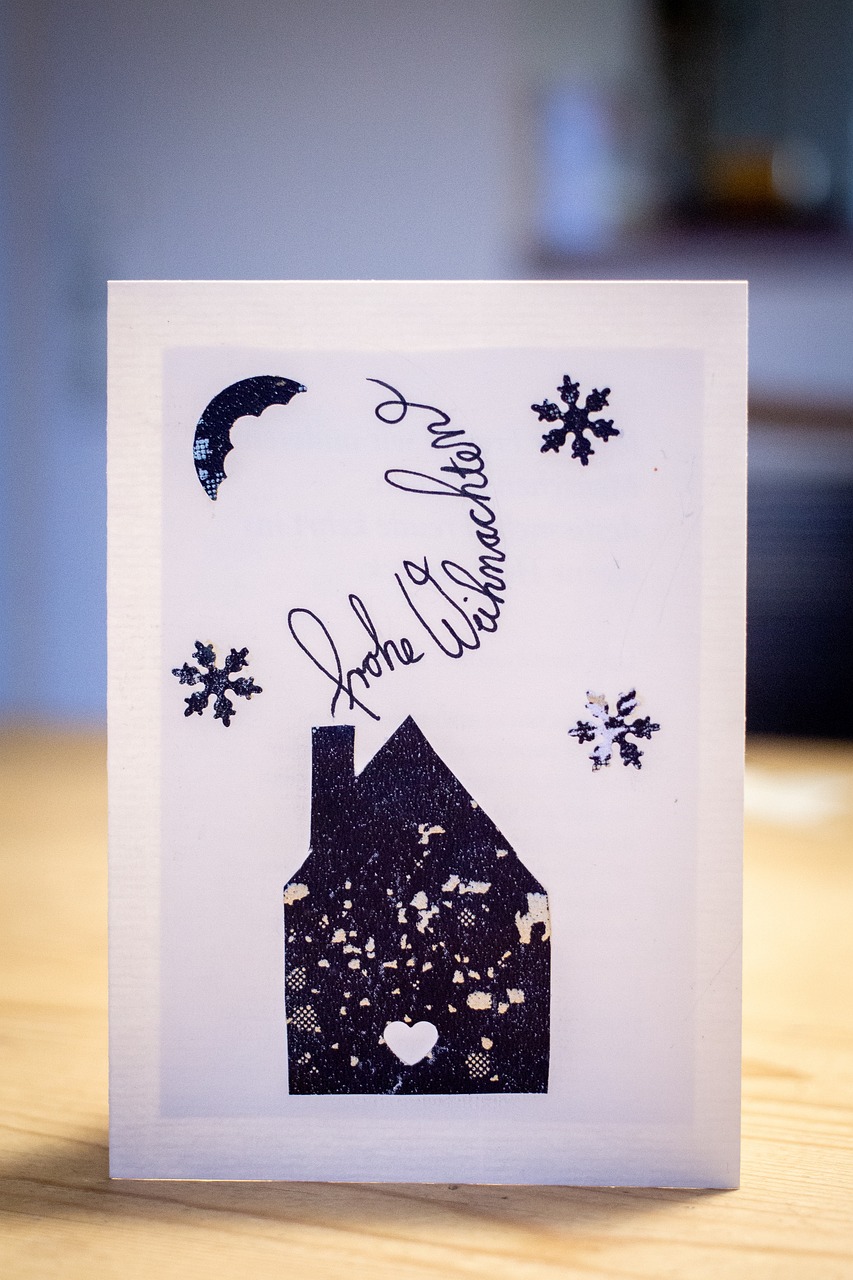 How to make beautiful Christmas cards at home? - YourAmazingPlaces.com