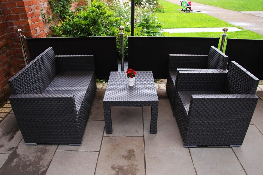8 Easy Ways to Protect Your Outdoor Furniture From Harsh Weather ...