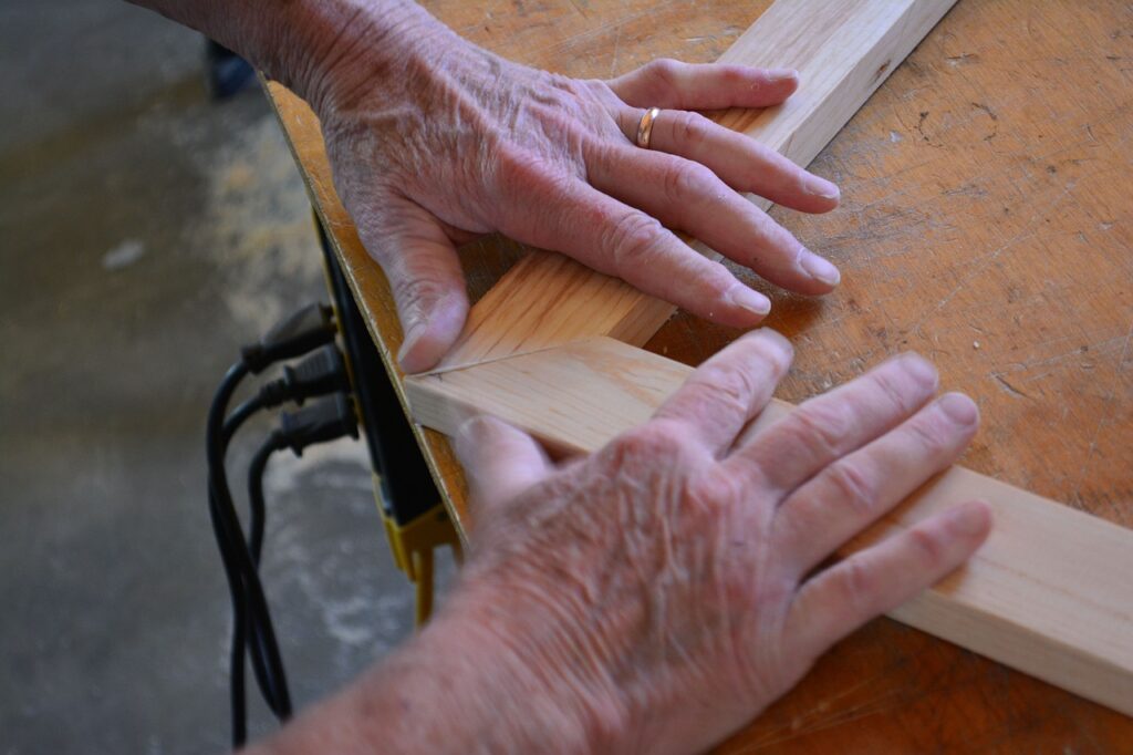 Top 7 Facts You Should Know About Wood Cutting - YourAmazingPlaces.com