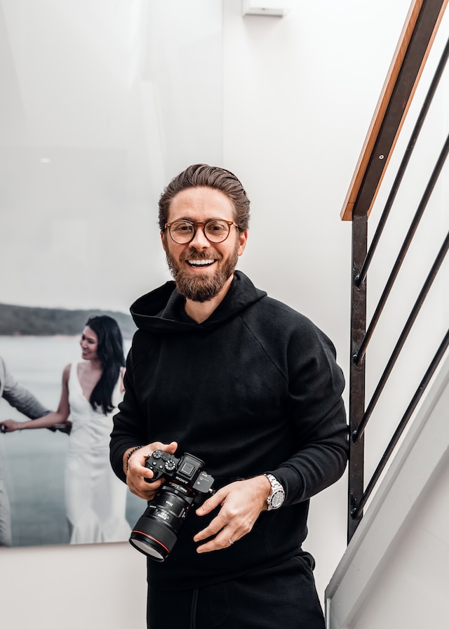 Capture the World in the Right Lens: A Photographer's Guide ...