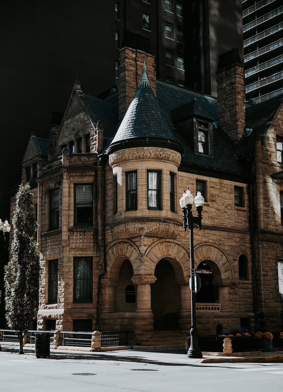 The Architectural Wonders: Iconic Houses in Chicagoland ...